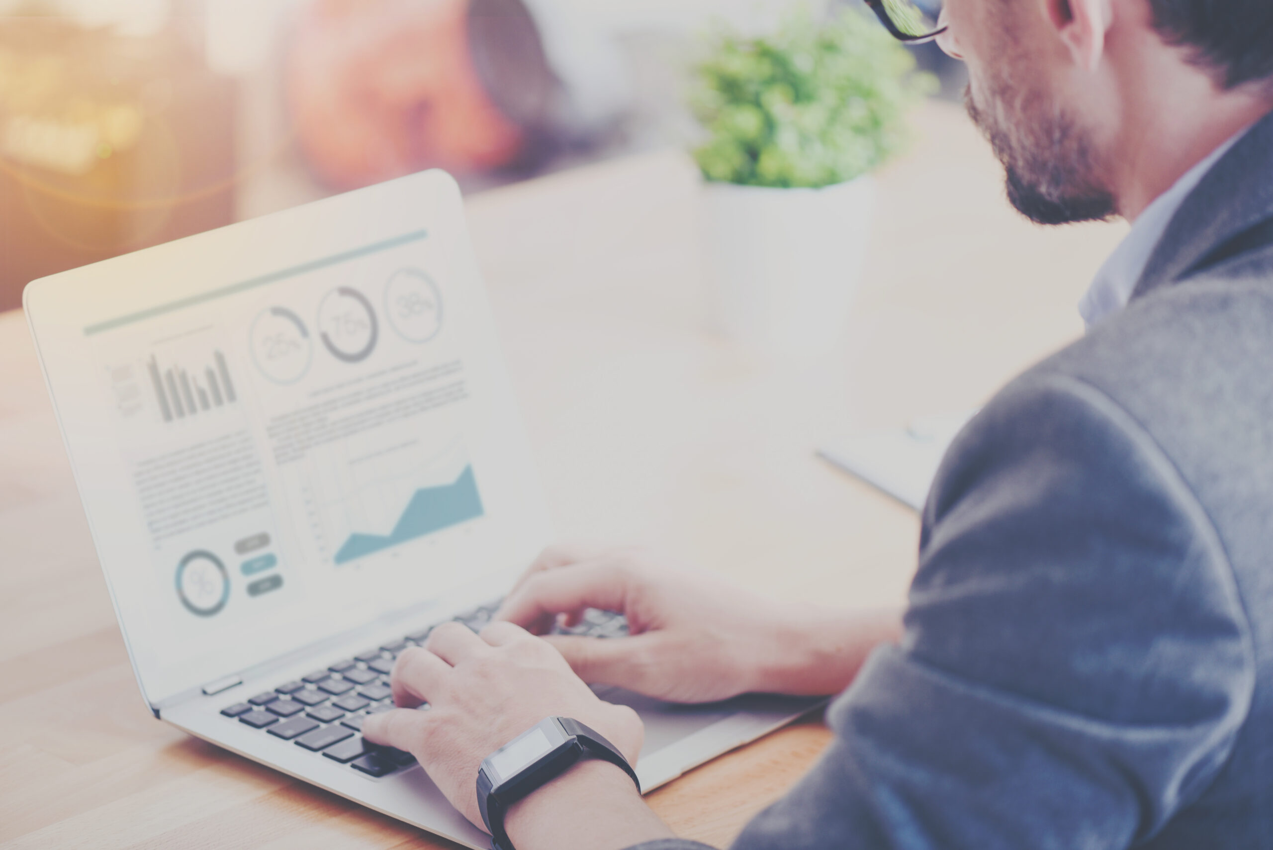 Toimialaratkaisut - Se näkyy viivan alla. - Tilitoimisto Mediatili Oy